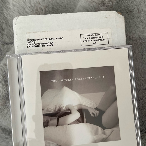 Taylor Swift | Media | New Open Signed Taylor Swift Cd The Torture ...